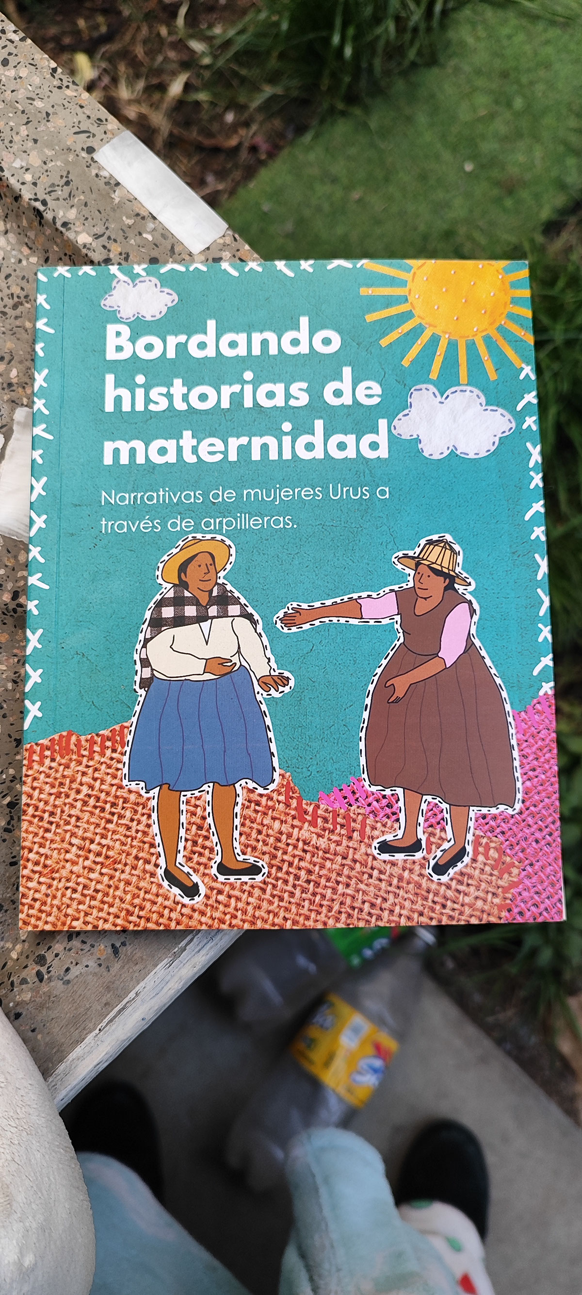 Libro Bordando historias de maternidad on Behance :: Behance