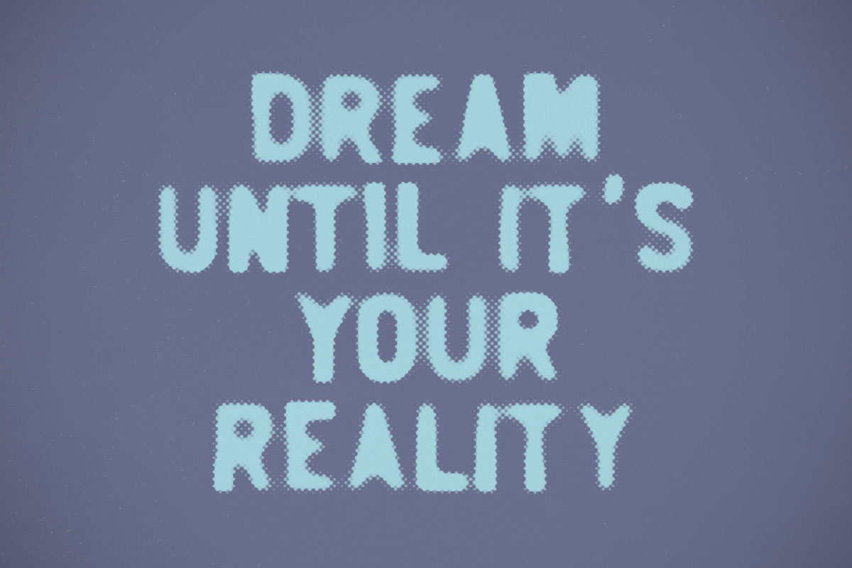 Blurry Halftone Text Effect Template on Behance :: Behance