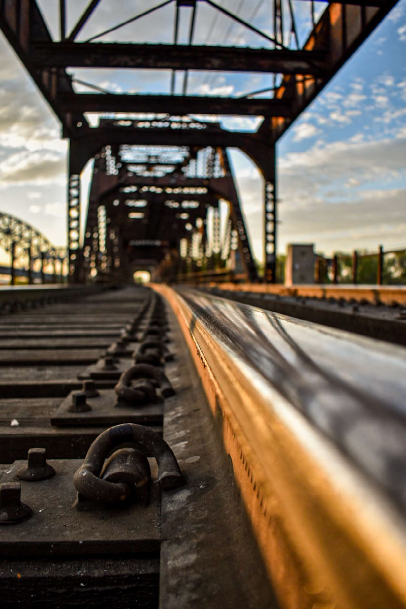 Train tracks | Edit | Photoshop Lightroom