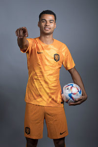 Cody Gapko To Liverpool FC| Kit-swap | Sport poster on Behance