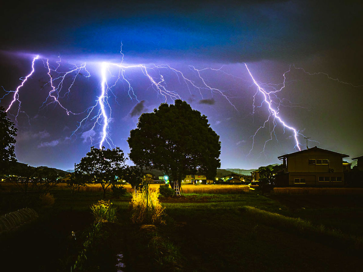 Adjust Hightlights to enhance the lightning. | Edit | Photoshop Lightroom