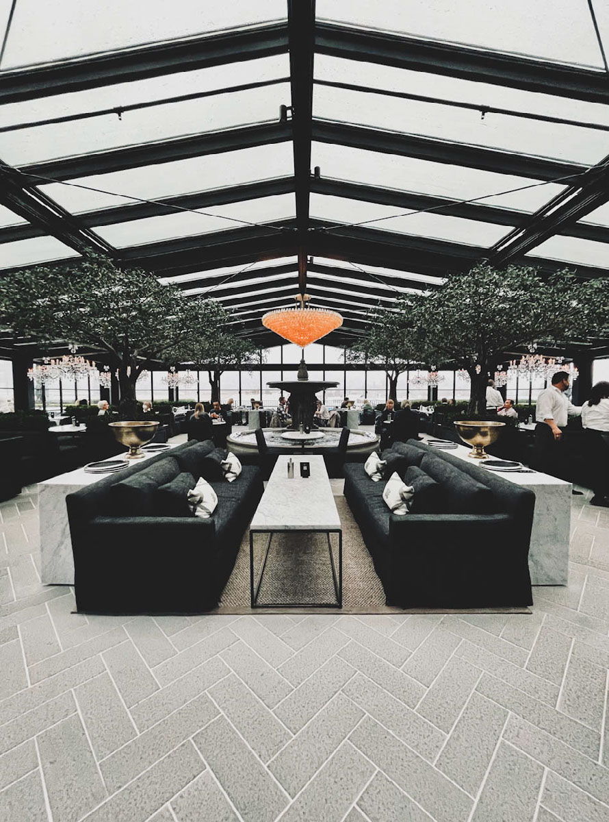 A new restaurant | Edit | Photoshop Lightroom