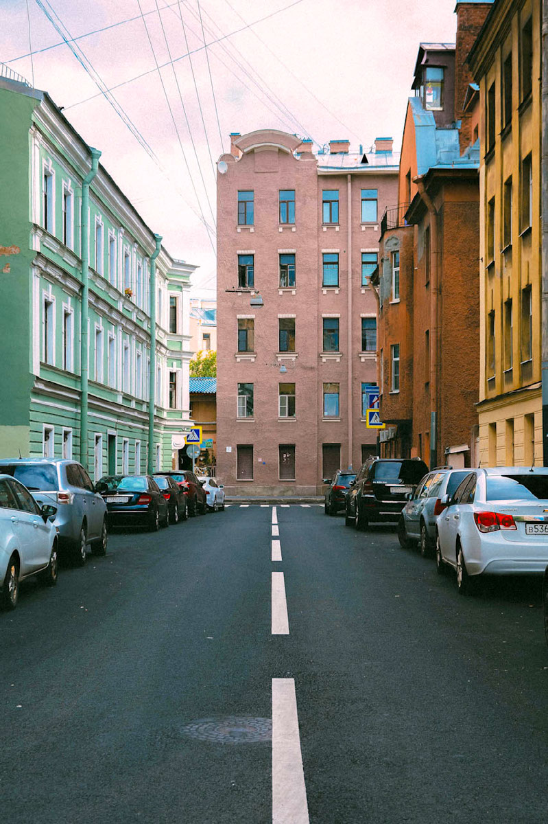 Moon street colors | Edit | Photoshop Lightroom