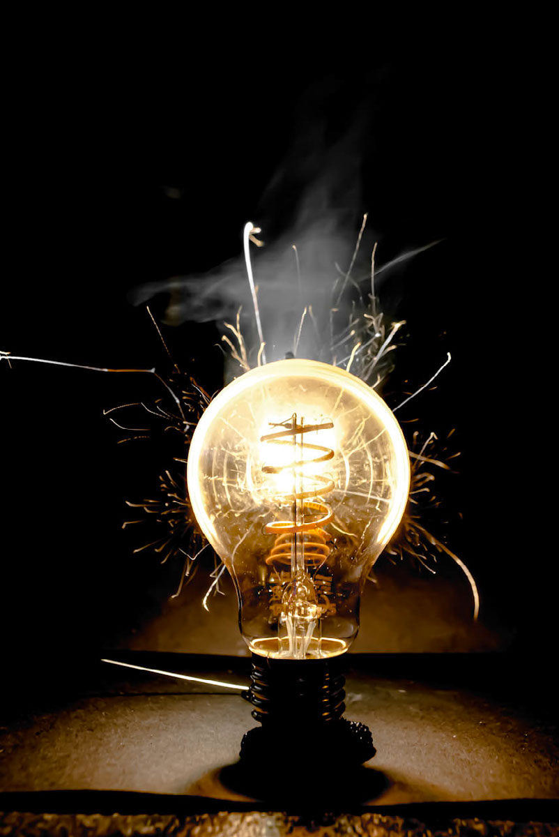 Sparkling bulb | Edit | Photoshop Lightroom