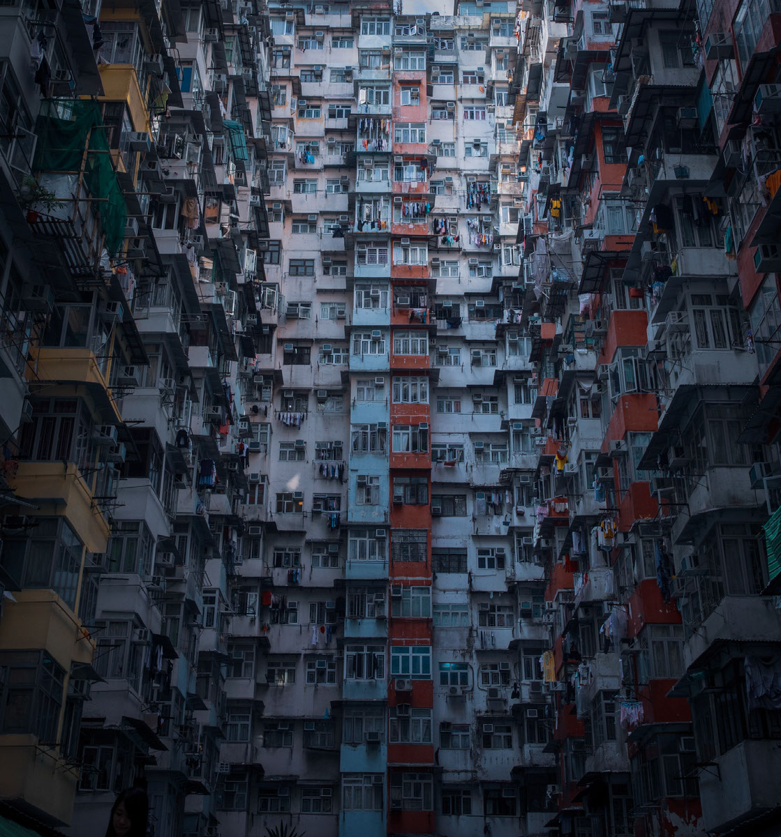 The Chaotic Building in Hong Kong | Edit | Photoshop Lightroom