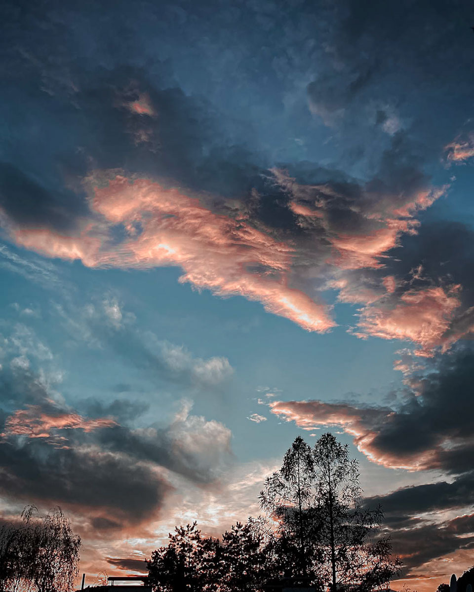 Pillow clouds | Edit | Photoshop Lightroom