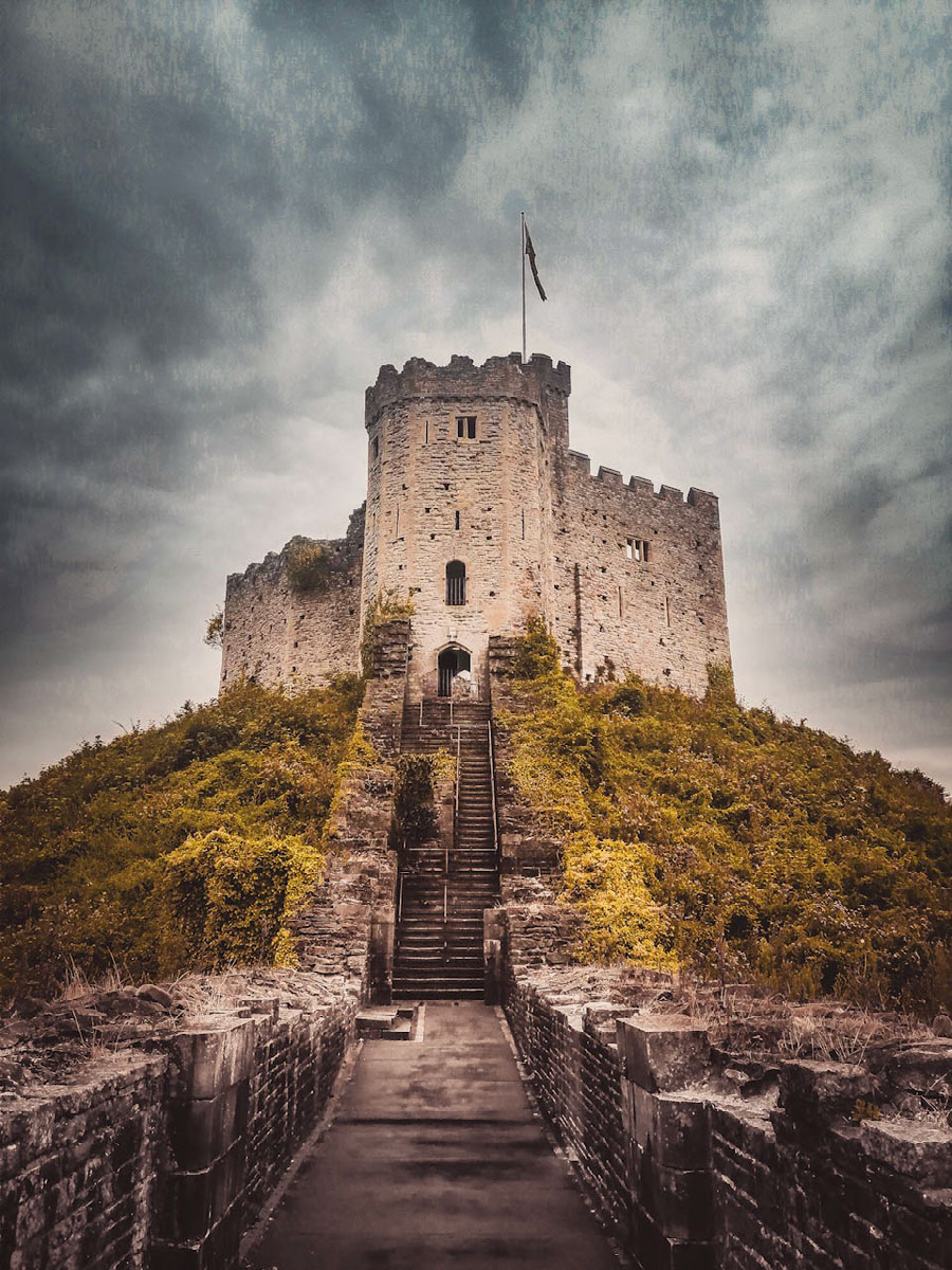 Dark Castle | Edit | Photoshop Lightroom