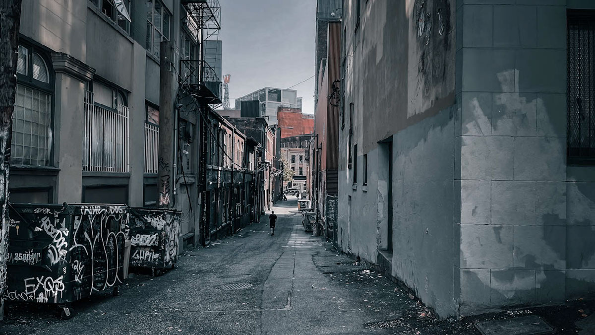 Alley Grunge | Edit | Photoshop Lightroom