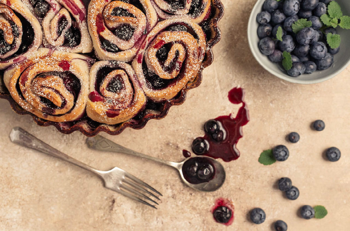 Blueberry sticky buns | Edit | Photoshop Lightroom