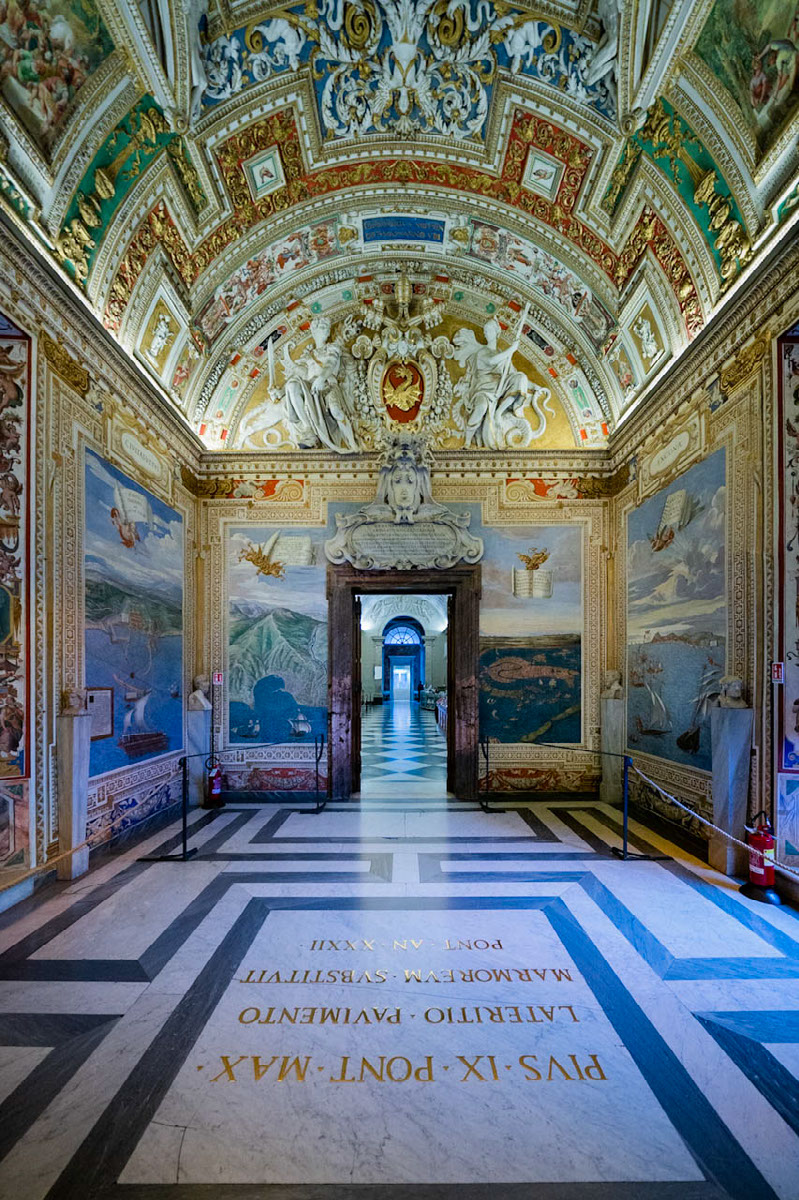 Vatican Museum Hallway | Edit | Photoshop Lightroom